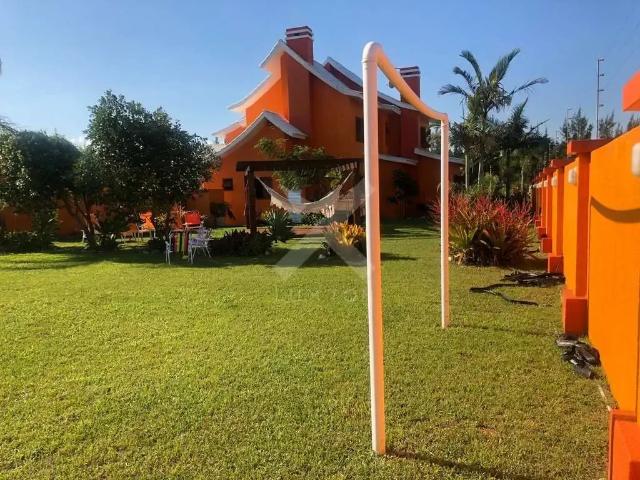 Casa / Sobrado para Venda em Capão da Canoa/RS Zona Nova 5 Quartos