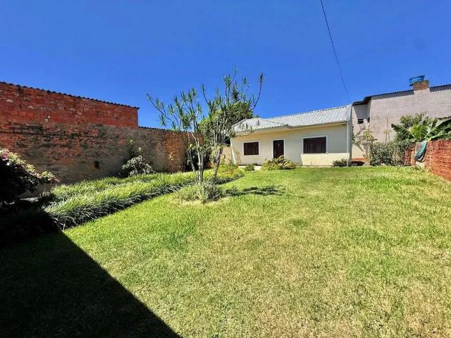 Casa / Sobrado para Venda em Capão da Canoa/RS Zona Nova 2 Quartos