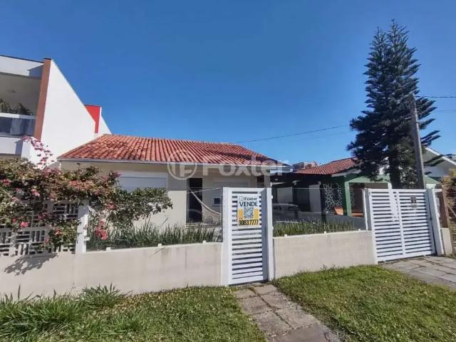 Casa / Sobrado para Venda em Capão da Canoa/RS Zona Nova 2 Quartos