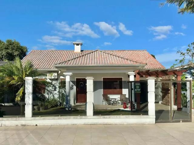 Casa / Sobrado para Venda em Capão da Canoa/RS Zona Nova 3 Quartos