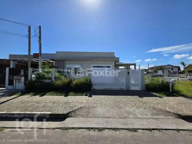 Casa / Sobrado para Venda em Capão da Canoa/RS Zona Nova 3 Quartos