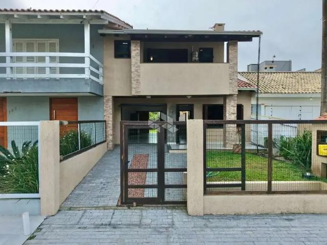 Casa / Sobrado para Venda em Capão da Canoa/RS Zona Nova 3 Quartos