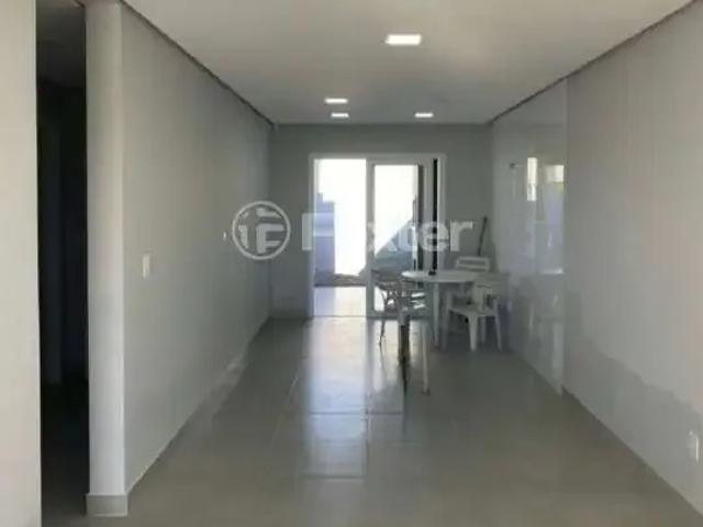 Casa / Sobrado para Venda em Capão da Canoa/RS Zona Norte 2 Quartos