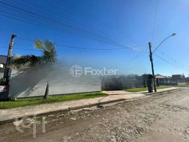 Casa / Sobrado para Venda em Capão da Canoa/RS Zona Norte 4 Quartos