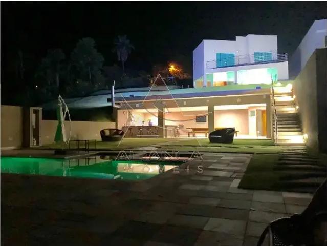 Casa / Sobrado para Venda em Capitólio/MG Escarpas do Lago 3 Quartos