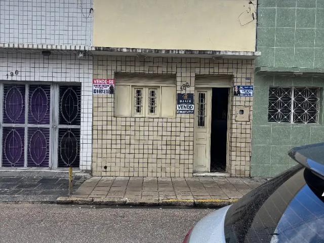 Casa / Sobrado para Venda em Caruaru/PE Nossa Senhora das Dores 3 Quartos