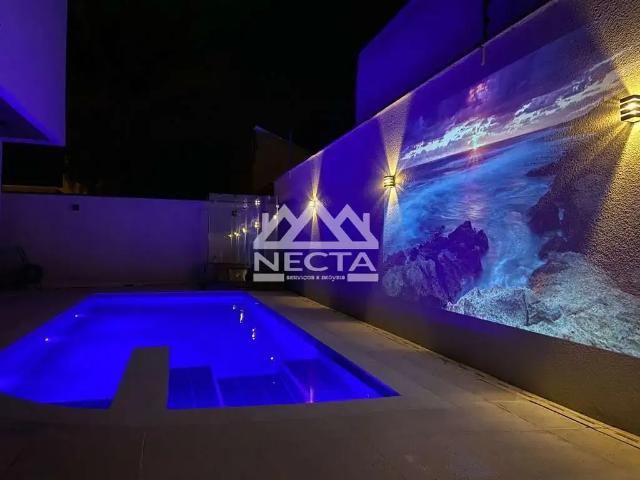 Casa / Sobrado para Venda em Caraguatatuba/SP Costa Nova 4 Quartos