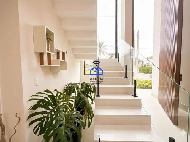 Casa / Sobrado para Venda em Caraguatatuba/SP Costa Nova 5 Quartos
