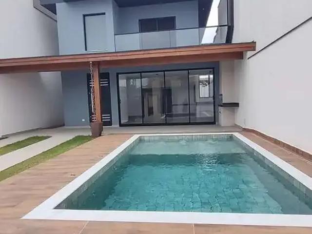 Casa / Sobrado para Venda em Caraguatatuba/SP Capricórnio I 4 Quartos
