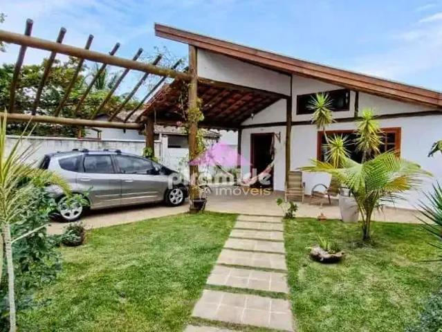 Casa / Sobrado para Venda em Caraguatatuba/SP Capricórnio I 3 Quartos