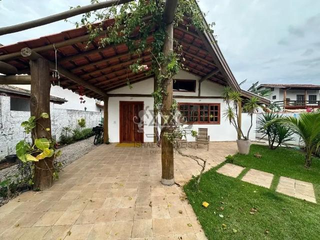 Casa / Sobrado para Venda em Caraguatatuba/SP Capricórnio I 3 Quartos