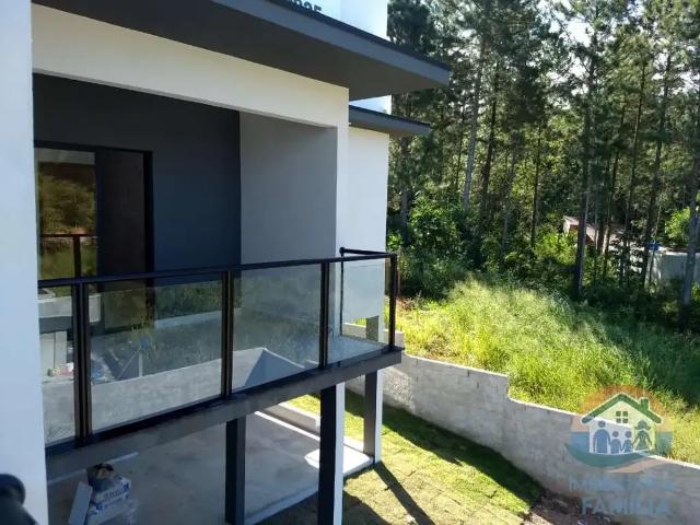 Casa / Sobrado para Venda em Caraguatatuba/SP Capricórnio II 3 Quartos