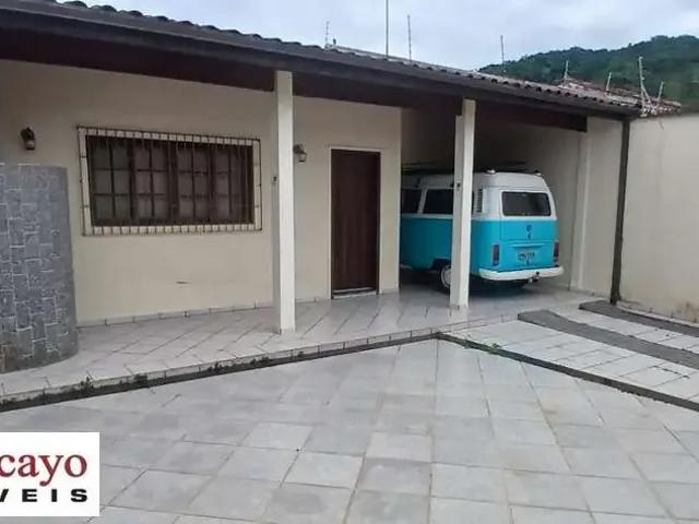 Casa / Sobrado para Venda em Caraguatatuba/SP Caputera 3 Quartos