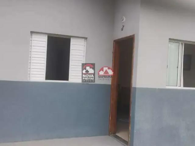 Casa / Sobrado para Venda em Caraguatatuba/SP Centro 2 Quartos
