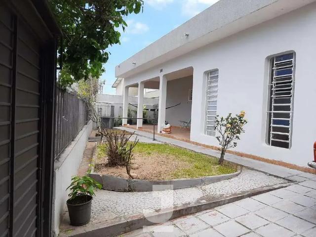 Casa / Sobrado para Venda em Caraguatatuba/SP Centro 3 Quartos