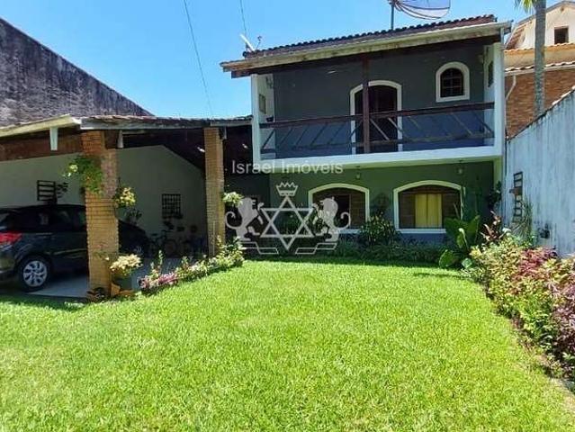 Casa / Sobrado para Venda em Caraguatatuba/SP Centro 3 Quartos