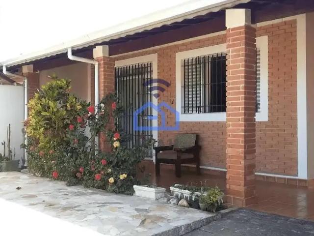 Casa / Sobrado para Venda em Caraguatatuba/SP Centro 3 Quartos