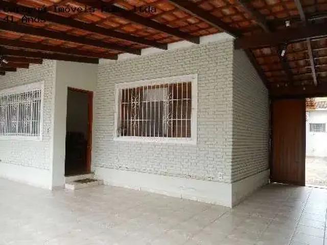 Casa / Sobrado para Venda em Caraguatatuba/SP Centro 4 Quartos