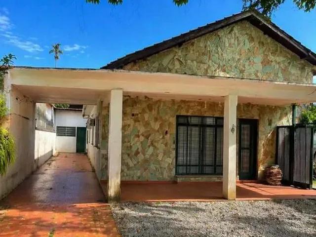 Casa / Sobrado para Venda em Caraguatatuba/SP Centro 5 Quartos
