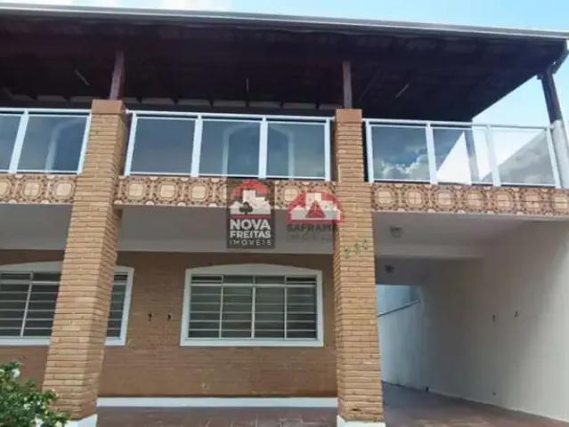 Casa / Sobrado para Venda em Caraguatatuba/SP Centro 5 Quartos