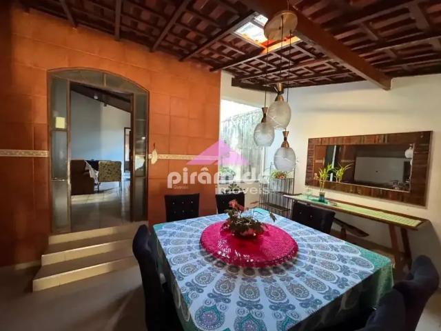 Casa / Sobrado para Venda em Caraguatatuba/SP Cidade Jardim 4 Quartos