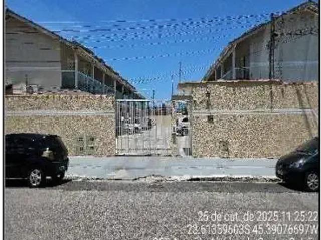 Casa / Sobrado para Venda em Caraguatatuba/SP Cidade Jardim 3 Quartos