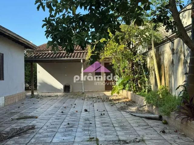Casa / Sobrado para Venda em Caraguatatuba/SP Cidade Jardim 3 Quartos