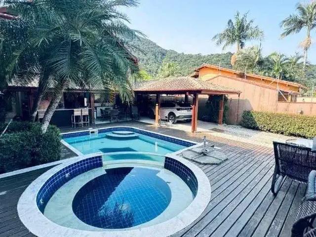 Casa / Sobrado para Venda em Caraguatatuba/SP Cidade Jardim 3 Quartos