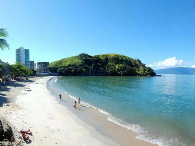 Casa / Sobrado para Venda em Caraguatatuba/SP Cidade Jardim 3 Quartos
