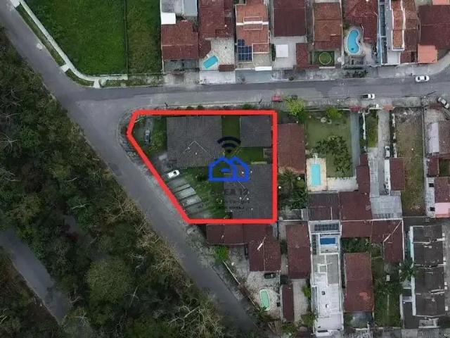 Casa / Sobrado para Venda em Caraguatatuba/SP Cidade Jardim 3 Quartos