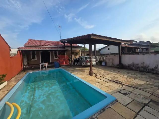 Casa / Sobrado para Venda em Caraguatatuba/SP Balneário dos Golfinhos 3 Quartos