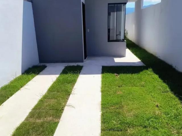 Casa / Sobrado para Venda em Caraguatatuba/SP Balneário dos Golfinhos