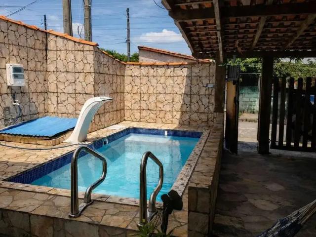 Casa / Sobrado para Venda em Caraguatatuba/SP Barranco Alto 2 Quartos