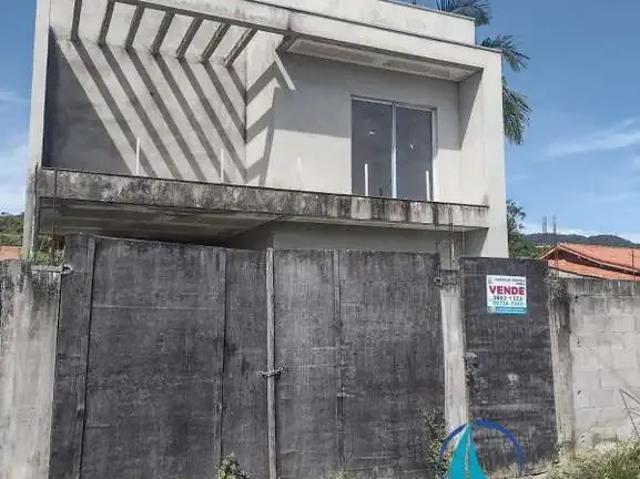 Casa / Sobrado para Venda em Caraguatatuba/SP Getuba 5 Quartos
