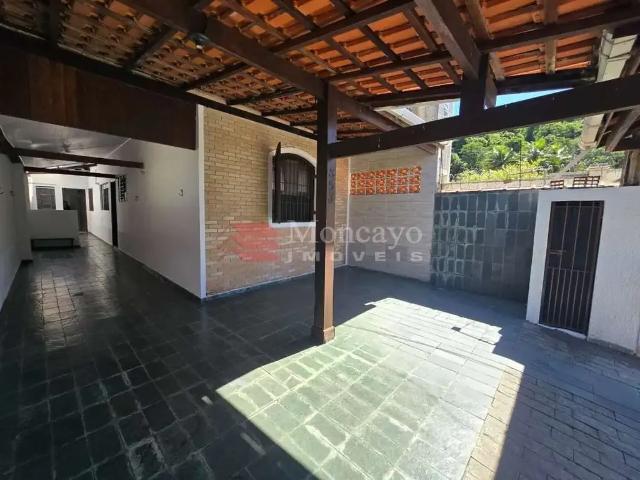 Casa / Sobrado para Venda em Caraguatatuba/SP Estrela D'Alva 2 Quartos