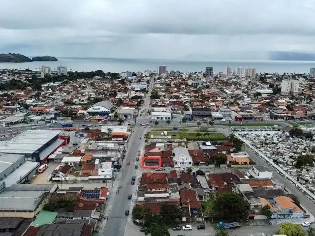 Casa / Sobrado para Venda em Caraguatatuba/SP Indaiá 2 Quartos