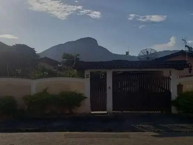 Casa / Sobrado para Venda em Caraguatatuba/SP Indaiá 3 Quartos