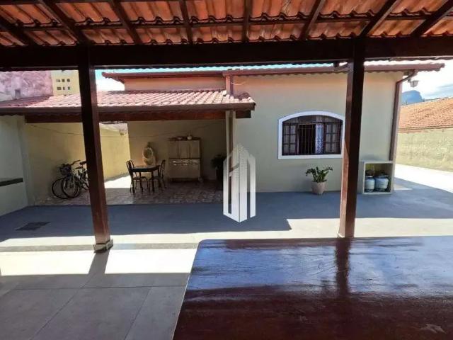 Casa / Sobrado para Venda em Caraguatatuba/SP Indaiá 3 Quartos