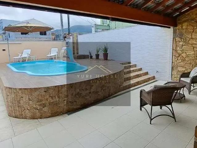 Casa / Sobrado para Venda em Caraguatatuba/SP Indaiá 3 Quartos