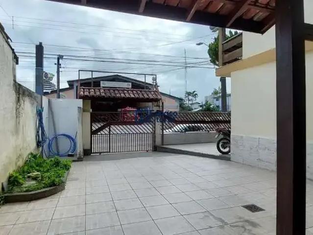 Casa / Sobrado para Venda em Caraguatatuba/SP Indaiá 3 Quartos