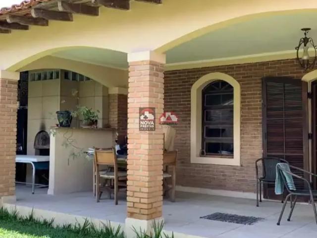 Casa / Sobrado para Venda em Caraguatatuba/SP Indaiá 4 Quartos