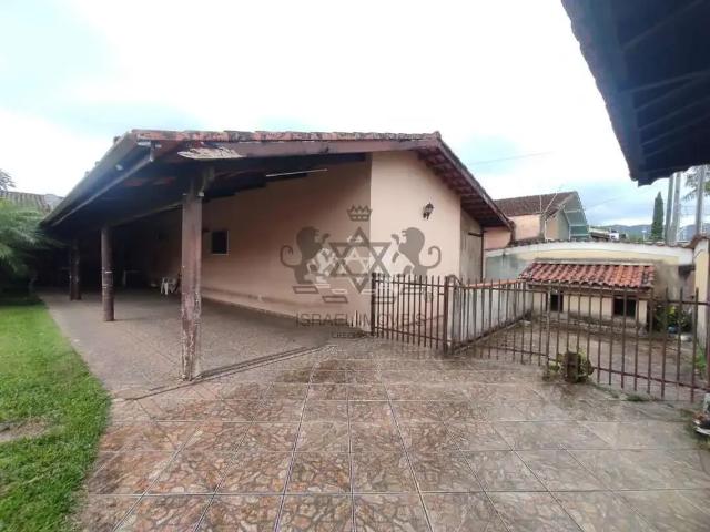 Casa / Sobrado para Venda em Caraguatatuba/SP Indaiá 4 Quartos