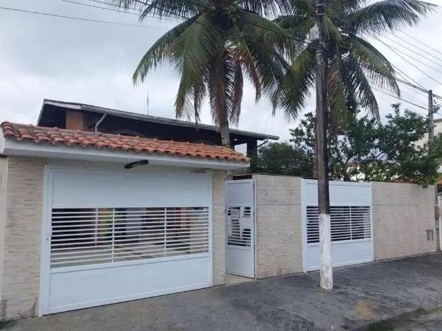 Casa / Sobrado para Venda em Caraguatatuba/SP Indaiá 6 Quartos