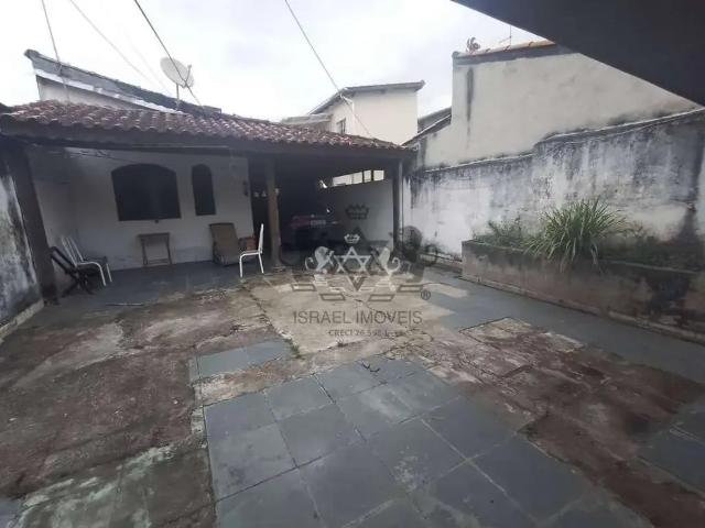 Casa / Sobrado para Venda em Caraguatatuba/SP Jaraguá 4 Quartos