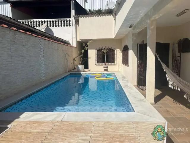 Casa / Sobrado para Venda em Caraguatatuba/SP Jaraguá 3 Quartos