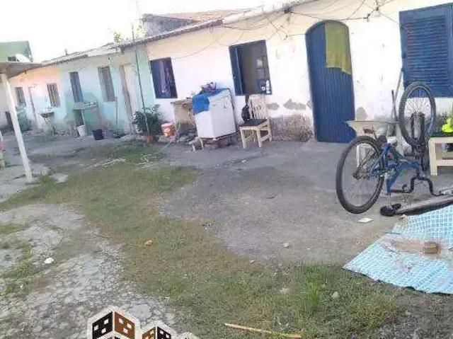 Casa / Sobrado para Venda em Caraguatatuba/SP Jardim Olaria 2 Quartos
