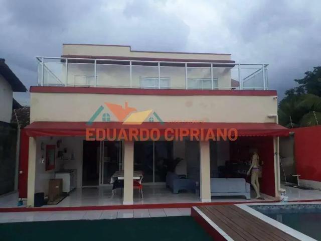 Casa / Sobrado para Venda em Caraguatatuba/SP Jardim Britânia 3 Quartos
