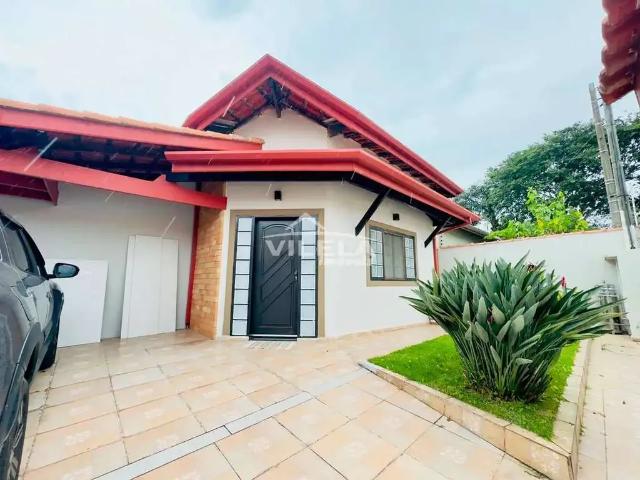 Casa / Sobrado para Venda em Caraguatatuba/SP Jardim Britânia 4 Quartos