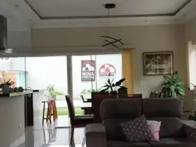 Casa / Sobrado para Venda em Caraguatatuba/SP Jardim Britânia 4 Quartos