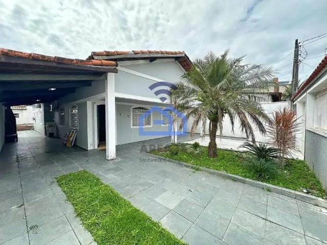 Casa / Sobrado para Venda em Caraguatatuba/SP Jardim Britânia 4 Quartos
